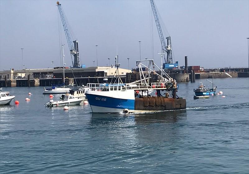 AMY BLUE - Vesseljoin