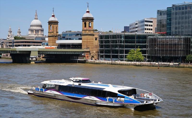 TYPHOON CLIPPER - Vesseljoin