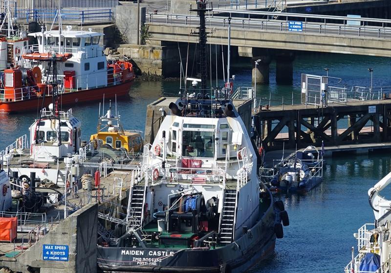 MAIDEN CASTLE - Vesseljoin