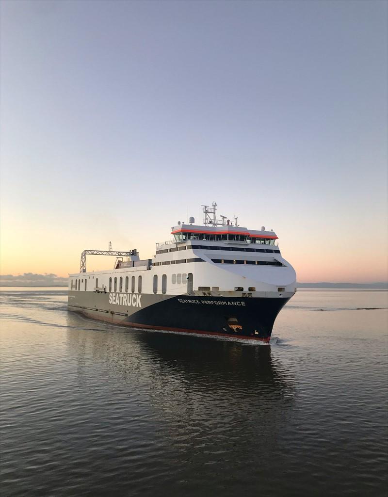SEATRUCK PERFORMANCE - Vesseljoin