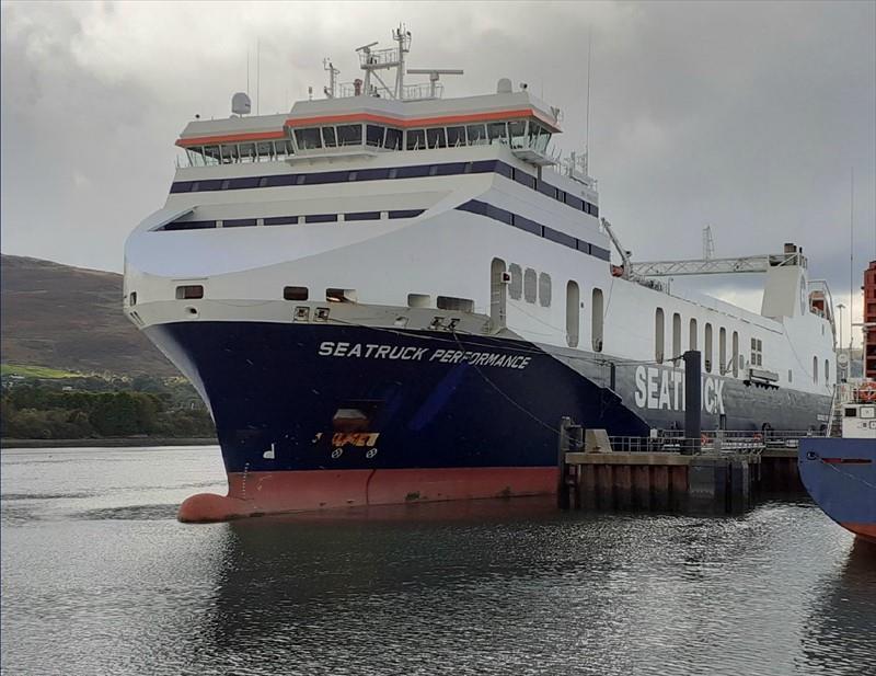 SEATRUCK PERFORMANCE - Vesseljoin