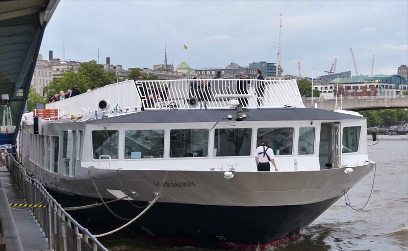 SAGA QUEEN - Vesseljoin