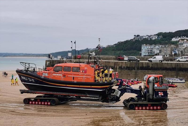 RNLI LIFEBOAT 13 12 - Vesseljoin