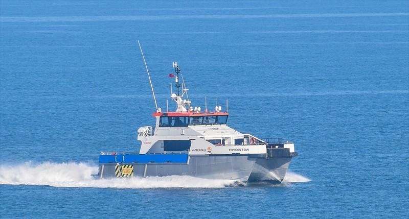 TYPHOON TOW - Vesseljoin