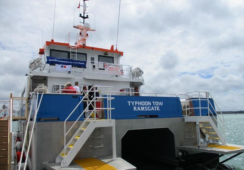 TYPHOON TOW - Vesseljoin