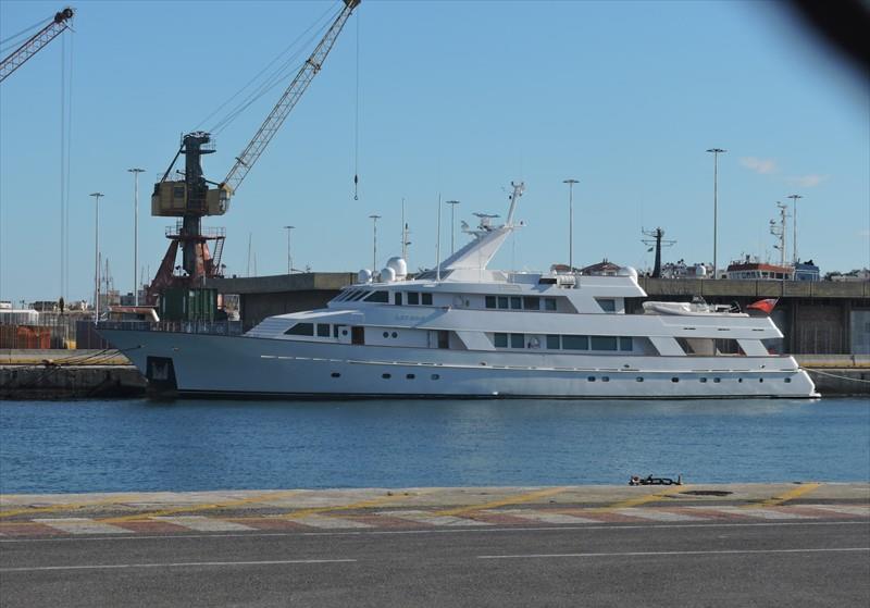 LADY HAYAT - Vesseljoin