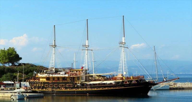 MENIA MARIA III - Vesseljoin