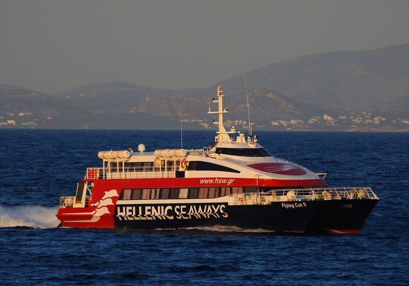 FLYINGCAT 5 - Vesseljoin