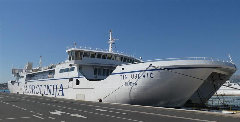 TIN UJEVIC - Vesseljoin