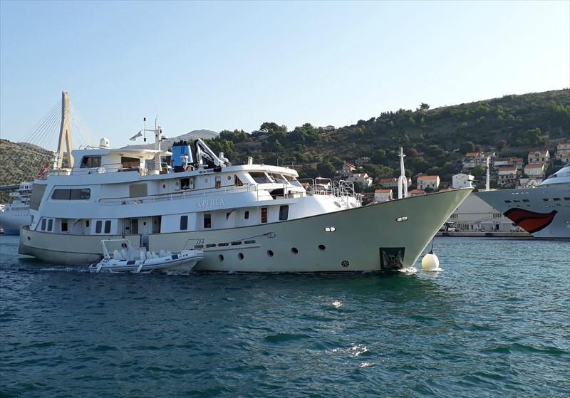 LA PERLA - Vesseljoin