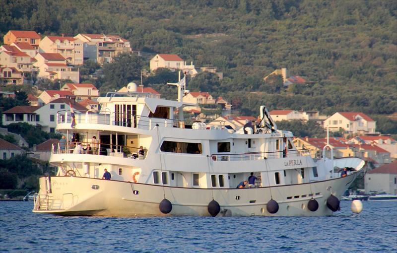 LA PERLA - Vesseljoin