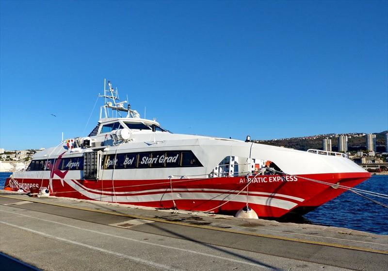 ADRIATIC EXPRESS - Vesseljoin