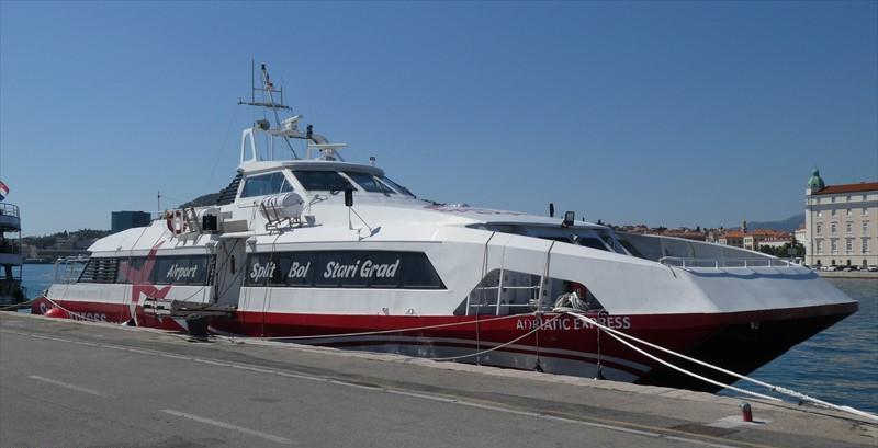 ADRIATIC EXPRESS - Vesseljoin