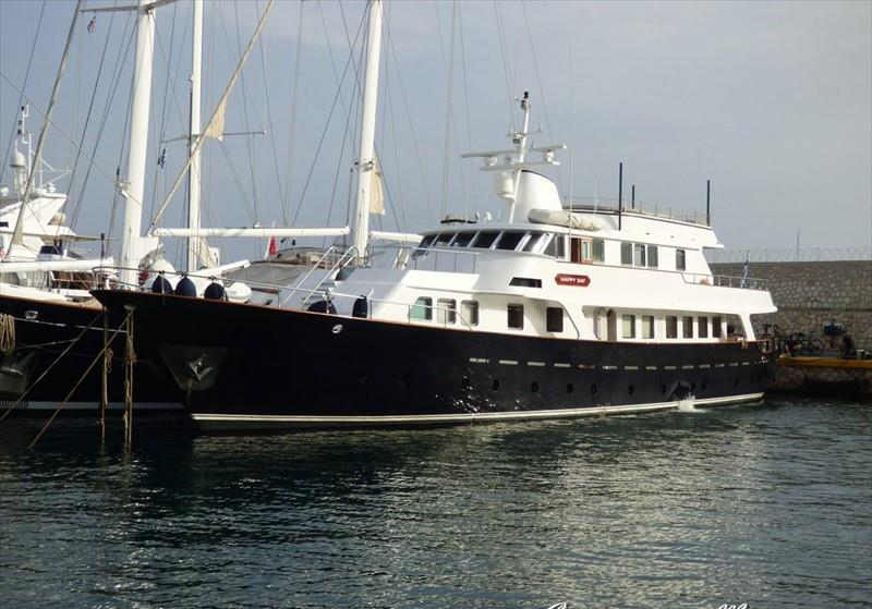 HAPPY DAY - Vesseljoin