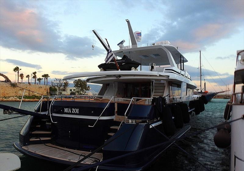 MIA ZOI - Vesseljoin