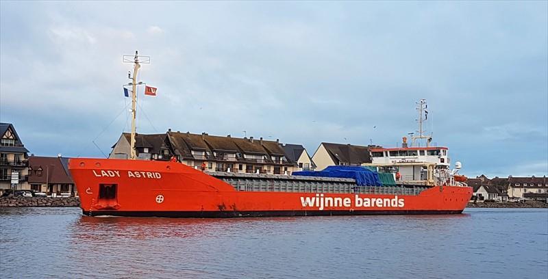 LADY ASTRID - Vesseljoin