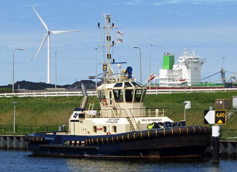 SVITZER TYPHOON - Vesseljoin