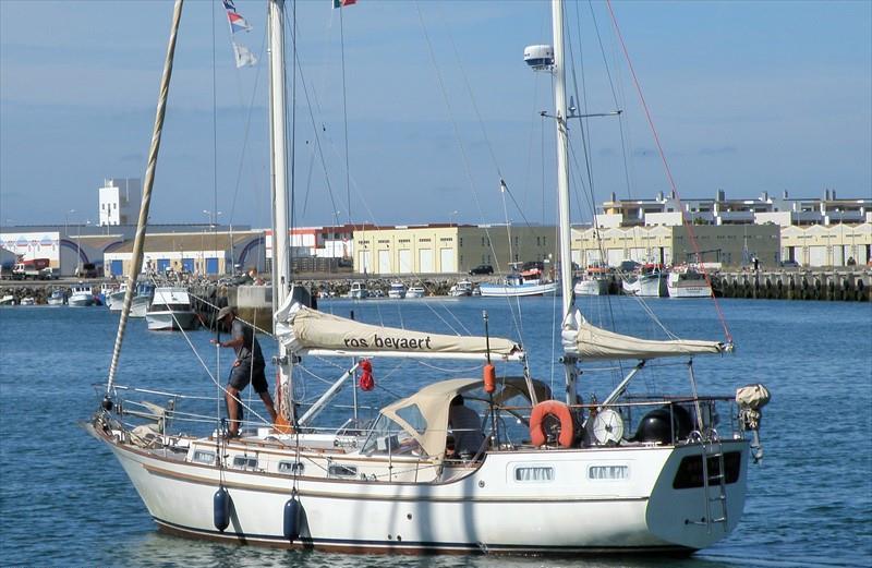 ROS BEYAERT - Vesseljoin