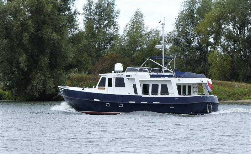 DOWN EAST - Vesseljoin