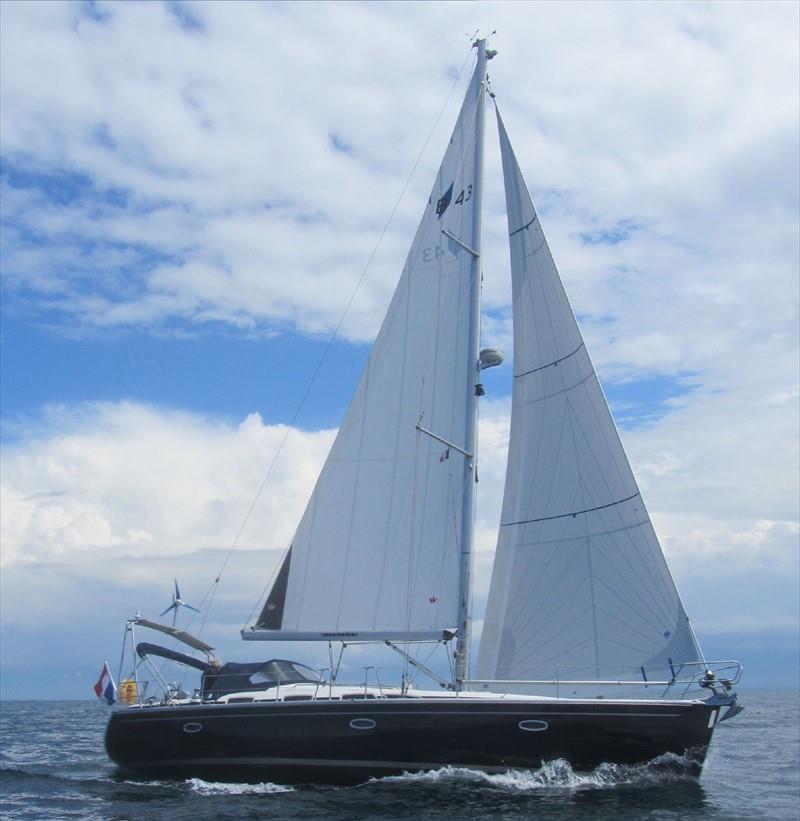 BATELEUR - Vesseljoin