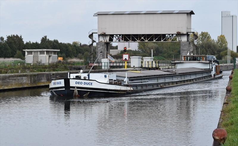 DEO DUCE - Vesseljoin