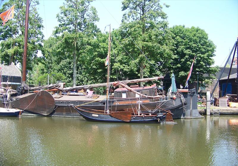 SIJTJE VAN MAKKUM - Vesseljoin SIJTJE VAN MAKKUM - Vesseljoin