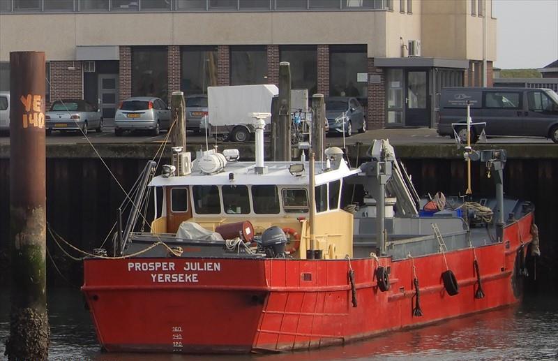 PROSPER JULIEN - Vesseljoin