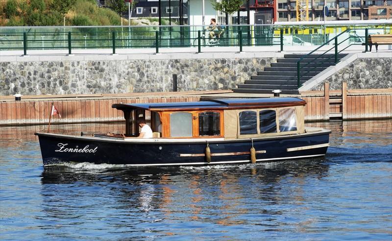 ZONNE BOOT - Vesseljoin