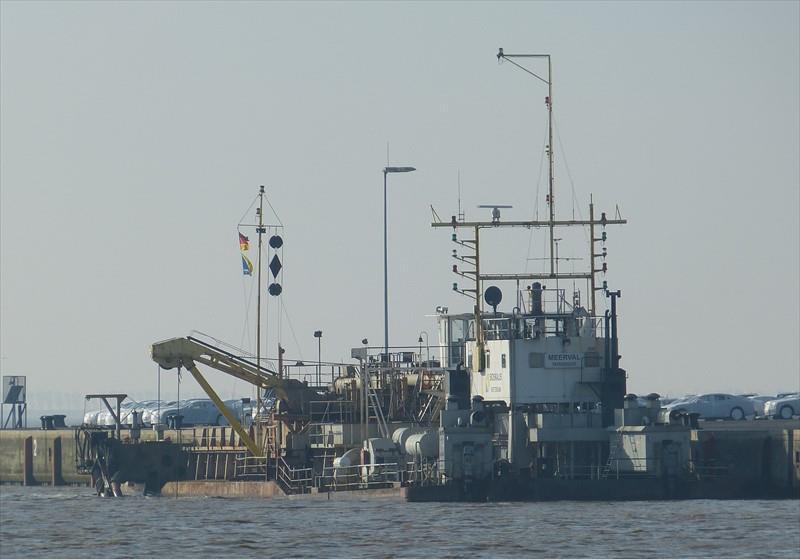 MEERVAL - Vesseljoin