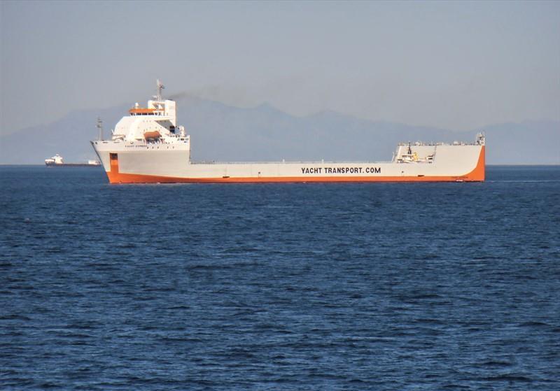 YACHT EXPRESS - Vesseljoin