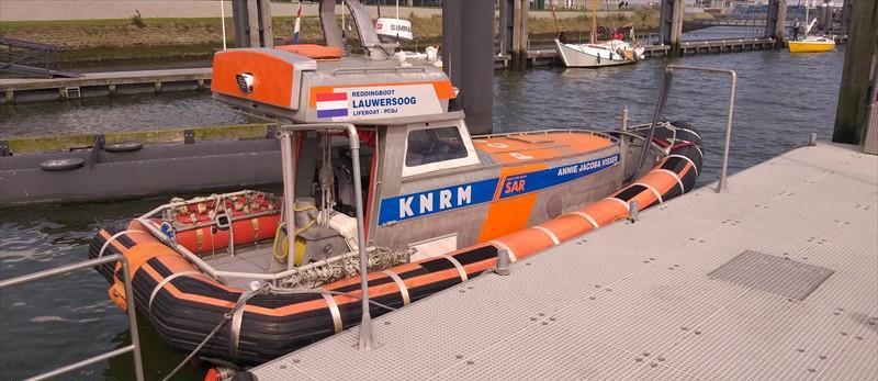 ANNIE JACOBA VISSER - Vesseljoin