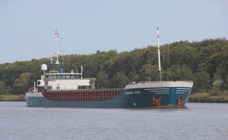 BREADBOX VIPER - Vesseljoin