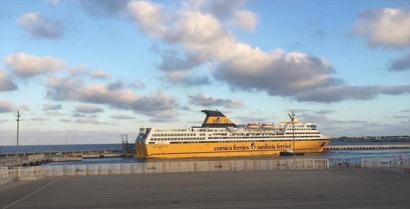 MEGA EXPRESS TWO - Vesseljoin