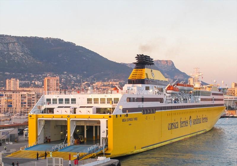 MEGA EXPRESS THREE - Vesseljoin