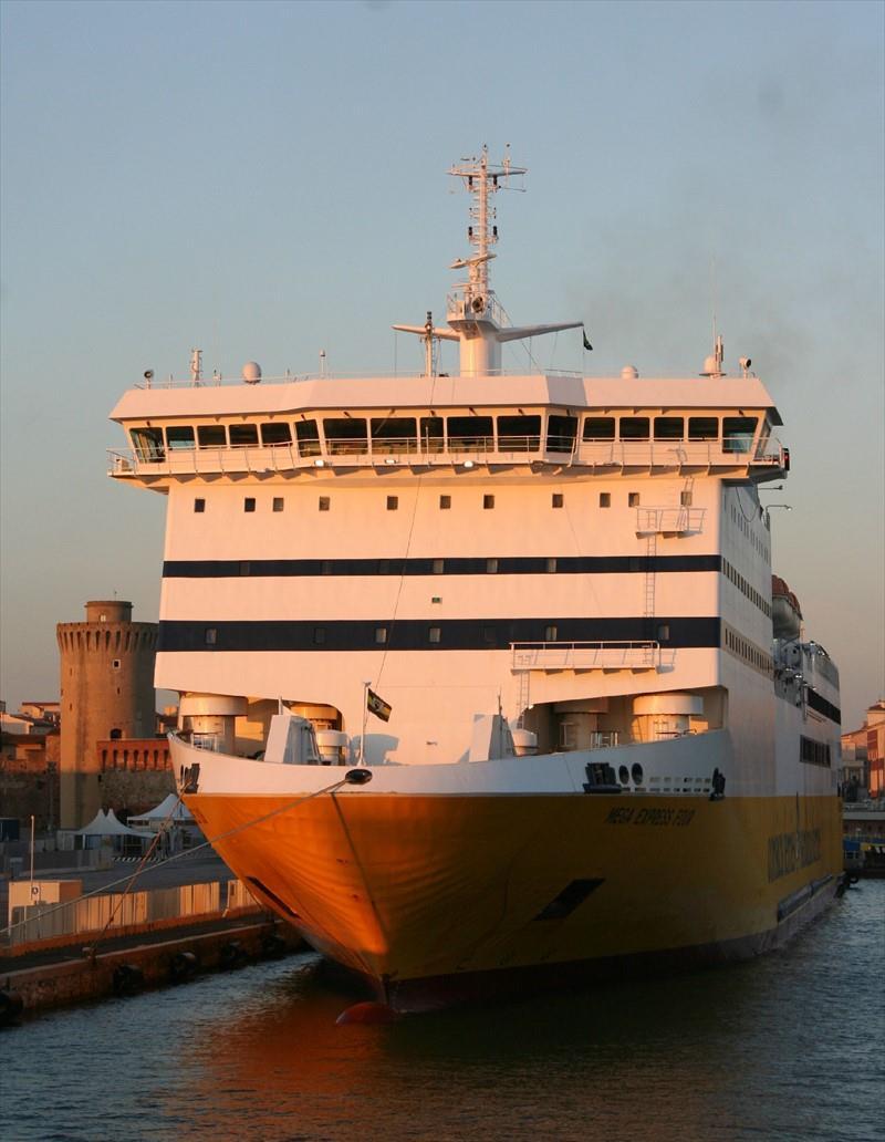 MEGA EXPRESS FOUR - Vesseljoin