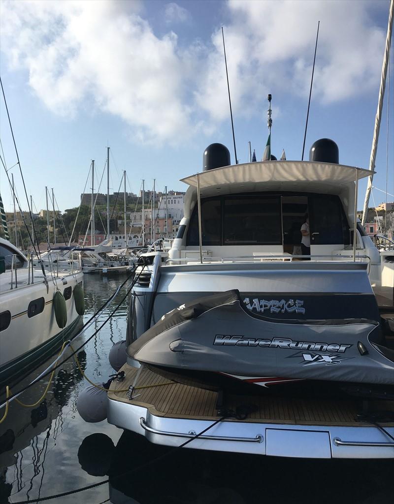 LE CAPRICE - Vesseljoin