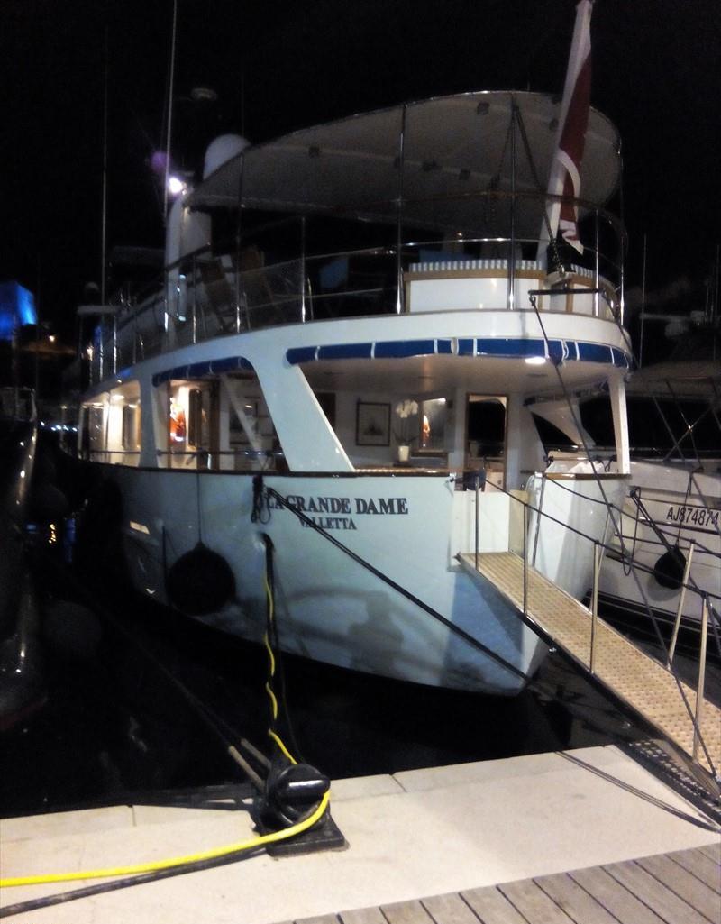 LA GRANDE DAME - Vesseljoin