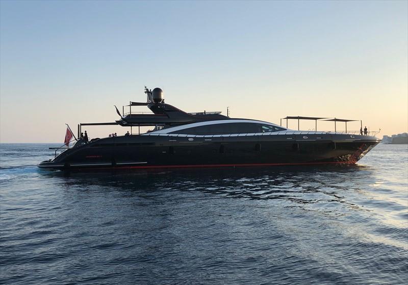 BLACK LEGEND - Vesseljoin