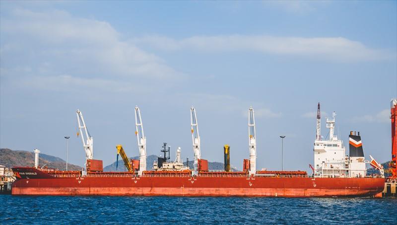 FOUR EMERALD - Vesseljoin