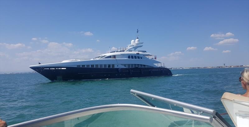 LADY LARA - Vesseljoin