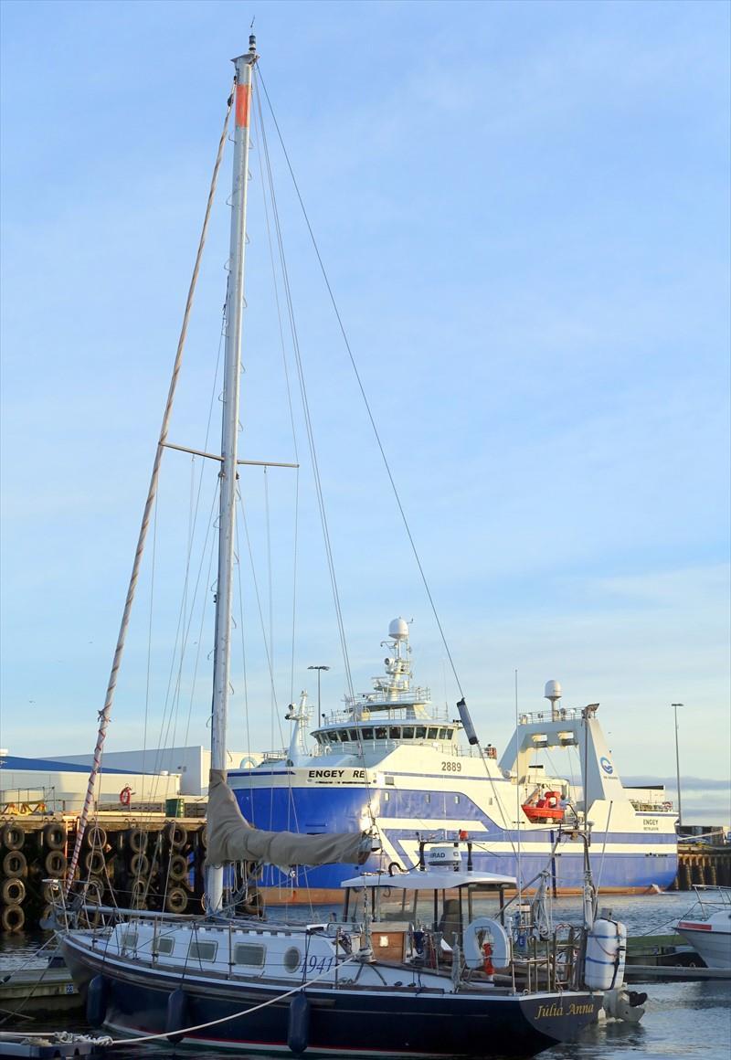 JULIA ANNA - Vesseljoin