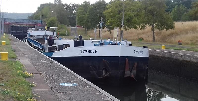 TYPHOON - Vesseljoin