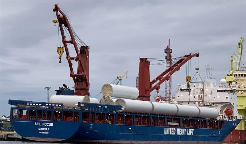 UHL FOCUS - Vesseljoin