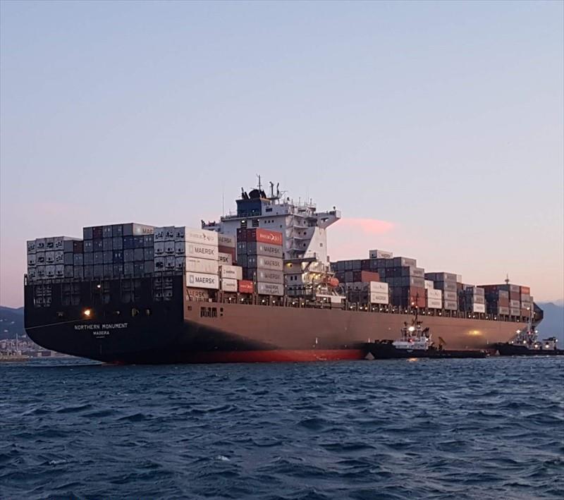 NORTHERN MONUMENT - Vesseljoin