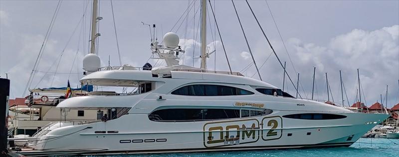 WORLD IS NOT ENOUGH - Vesseljoin