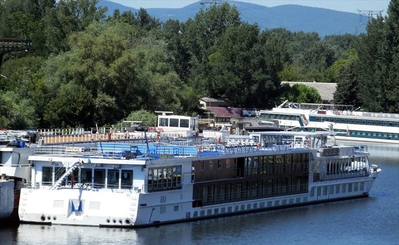 RIVER CONCERTO - Vesseljoin