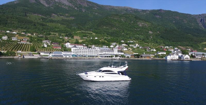 ISELINA BELLA - Vesseljoin