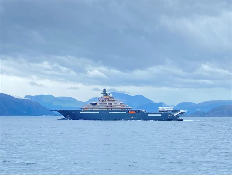 REV OCEAN - Vesseljoin