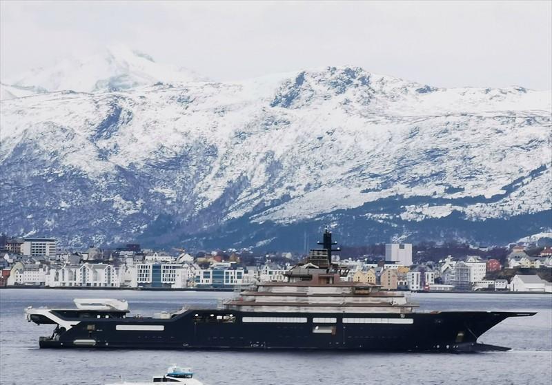 REV OCEAN - Vesseljoin