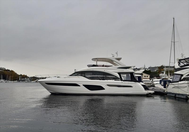 MIA BELL - Vesseljoin